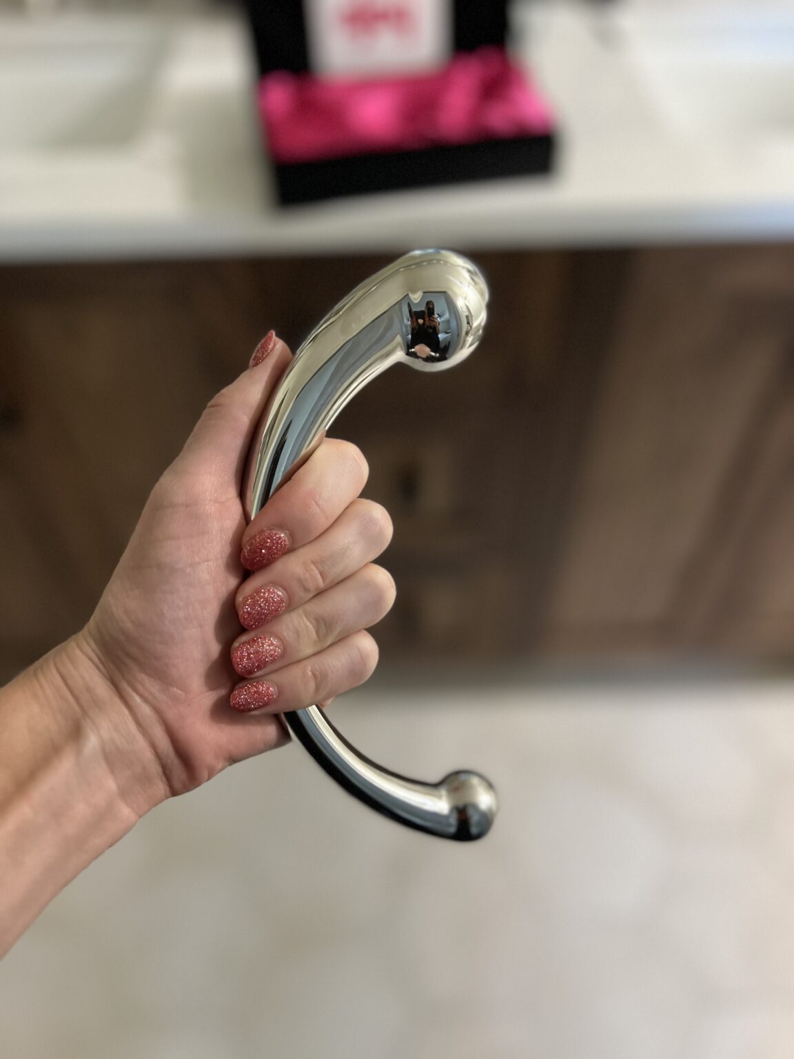 nJoy Pure Wand Product Review (2024) - HappyBed