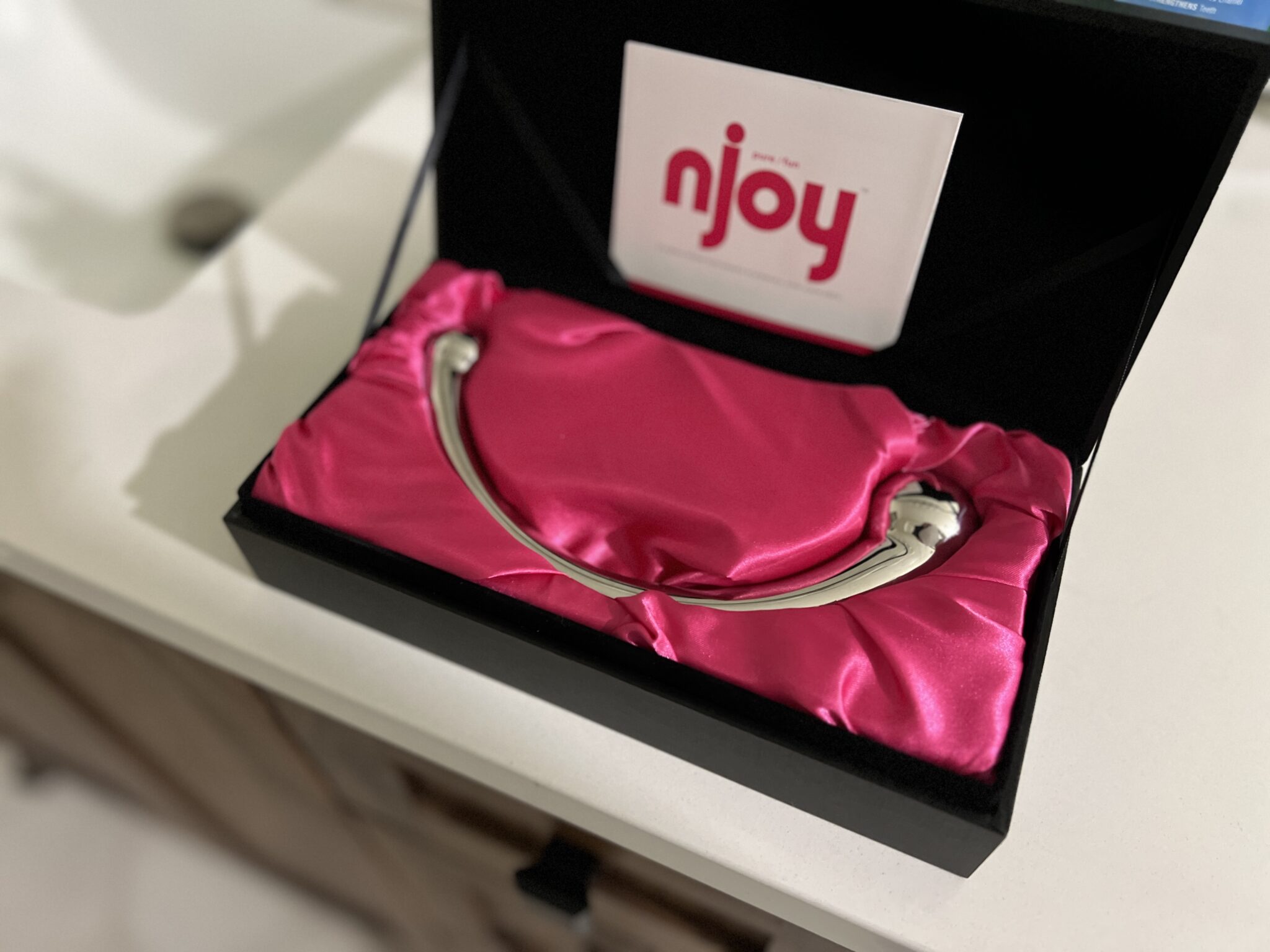 nJoy Pure Wand Product Review (2024) - HappyBed