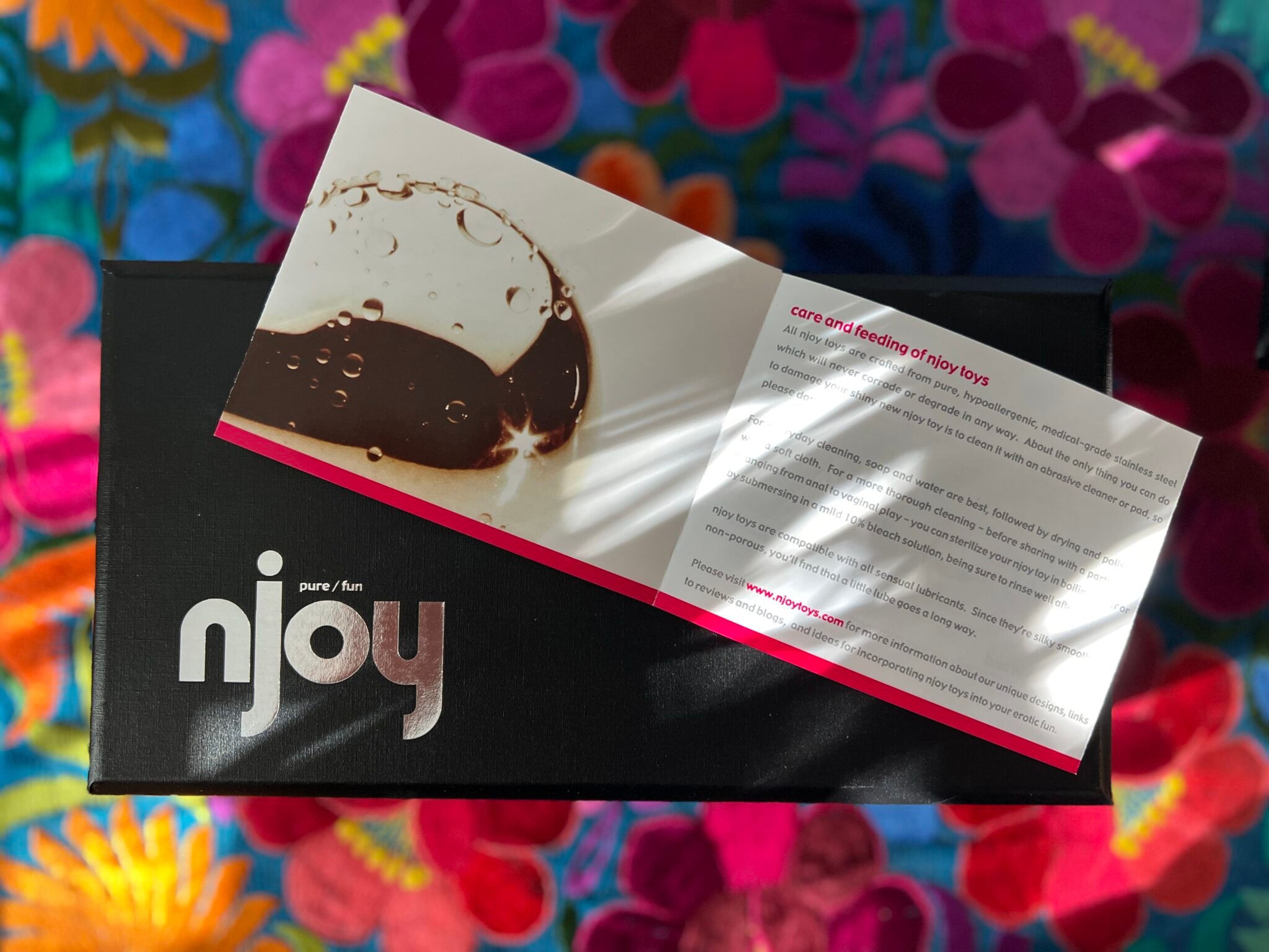 nJoy Pure Wand Product Review (2024) - HappyBed